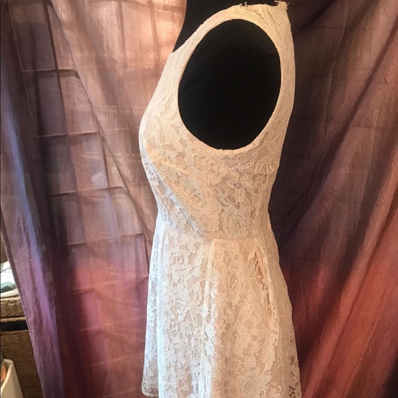 LC Lauren Conrad | Dresses | Lauren Conway Really Pretty Lacy Dress 2 ...